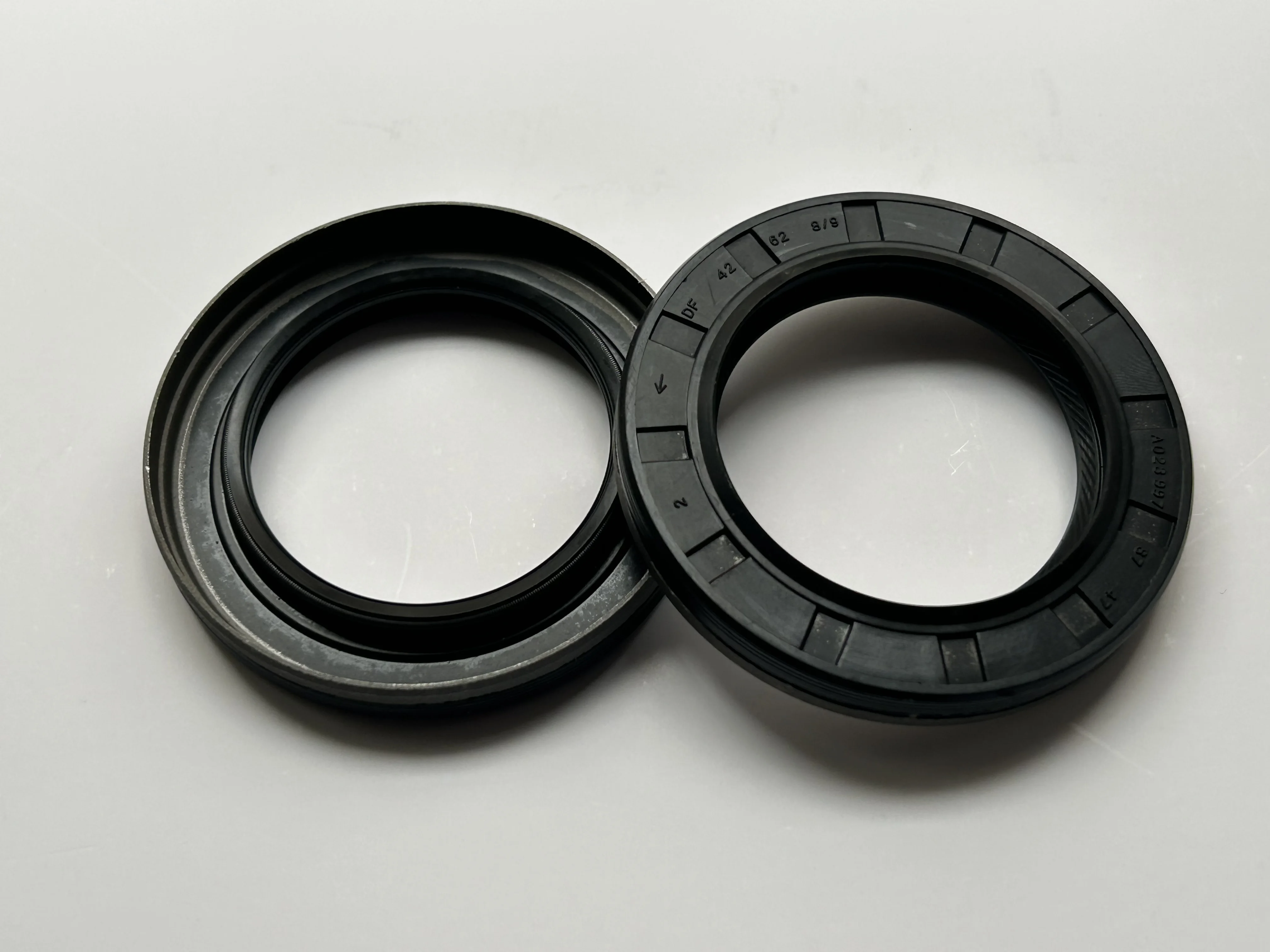 W202-W203-W204-C204-C208-C09-Output-Shaft-Seal-For-Mercedes-Benz-Car ...