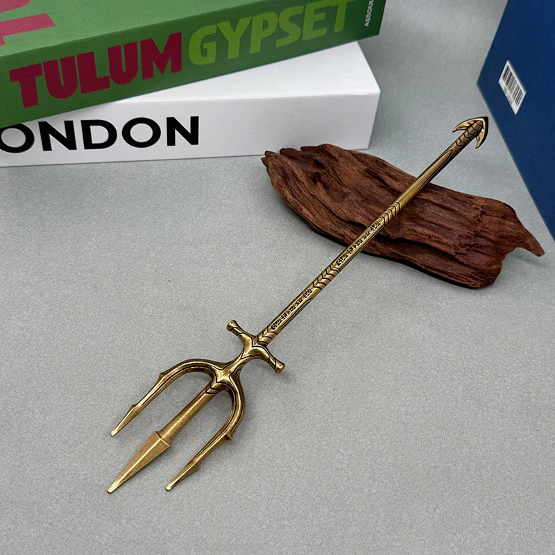Original Aquaman Trident of Atlan 1:6 Scale Zinc Alloy Movie Prop ...