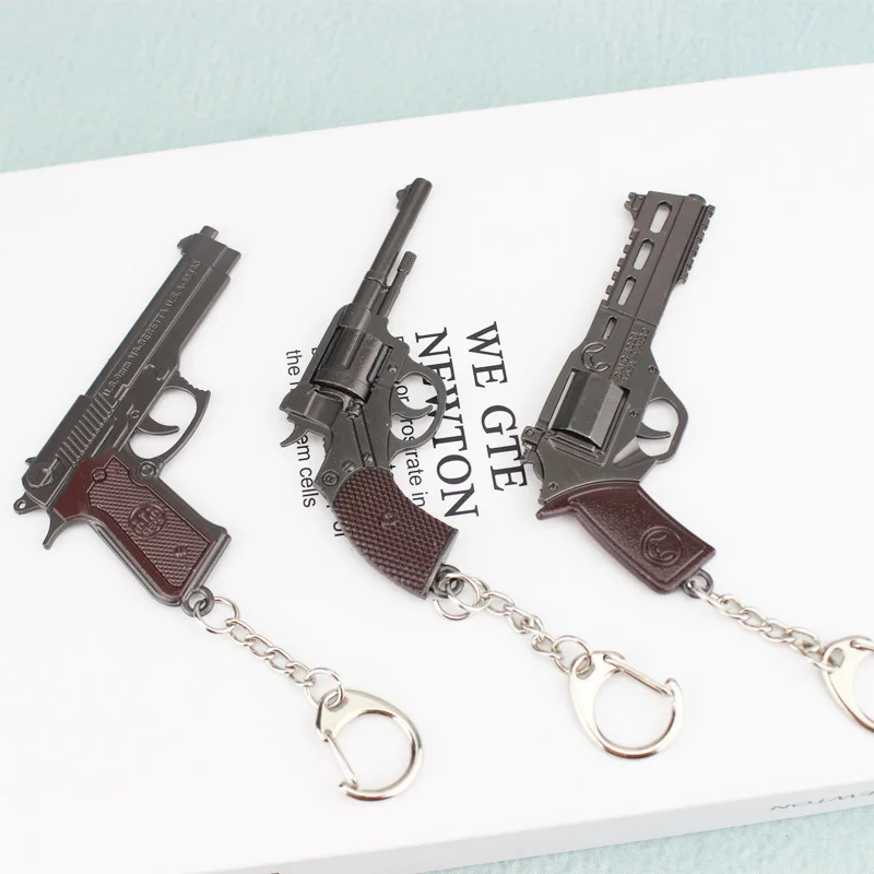 New-Game-Gun-Model-Keychains-Revolver-Weapon-Model-Metal-Backpack ...