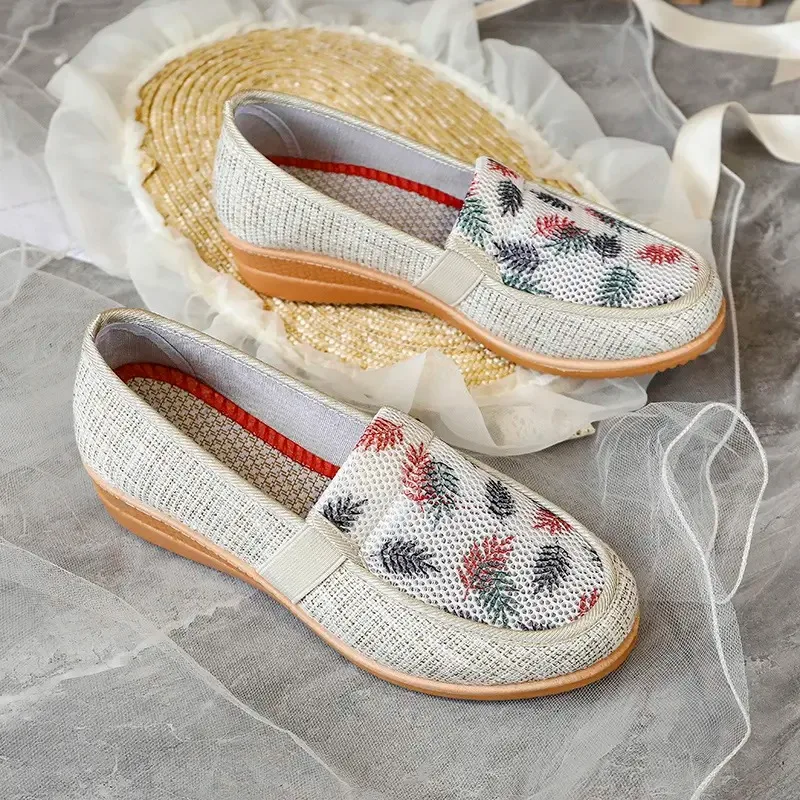 Old-Beijing-Cloth-Shoes-Shoes-Grandma-Shoes-Spring-and-Autumn-New ...