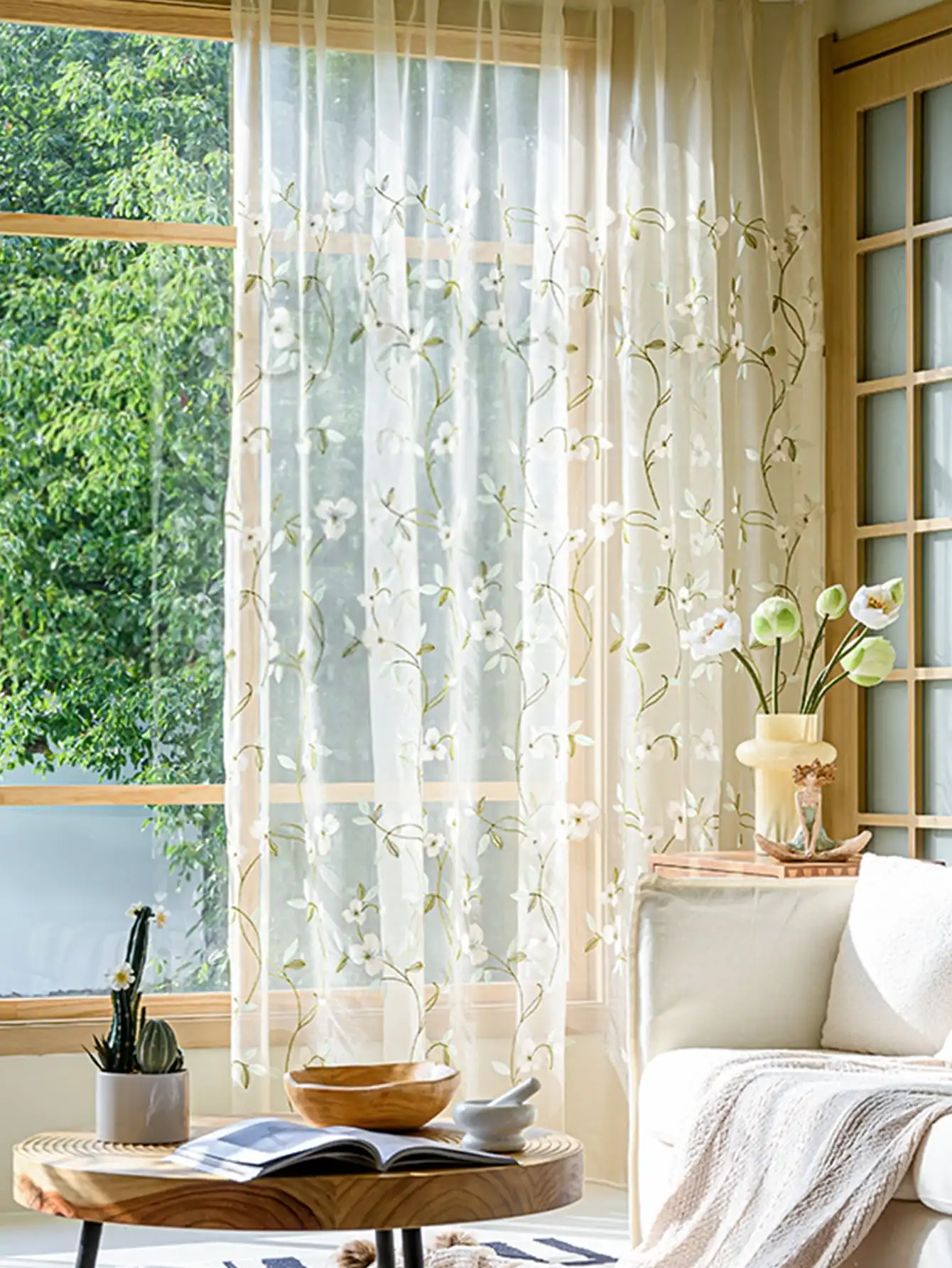 American-style-rural-semi-shading-screen-curtains-and-window-screens.jpg