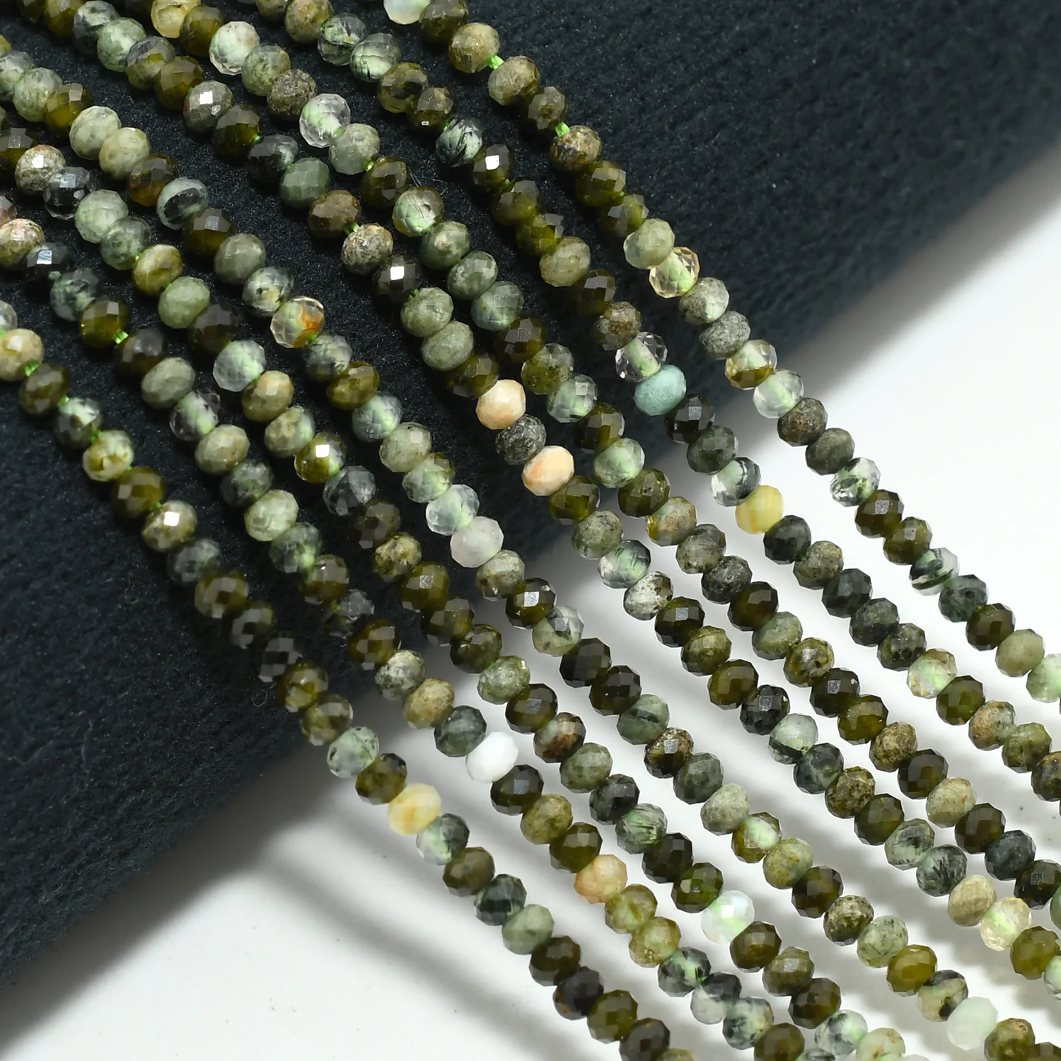 Prehnite-natural-com-contas-rondelle-facetadas-de-epidoto-1-7-mm-x-2-5 ...