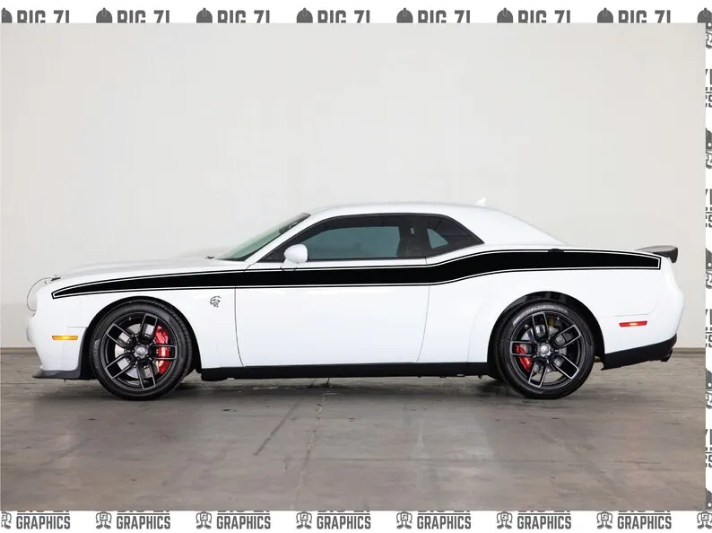 Dodge Challenger Srt8 2022 Side View