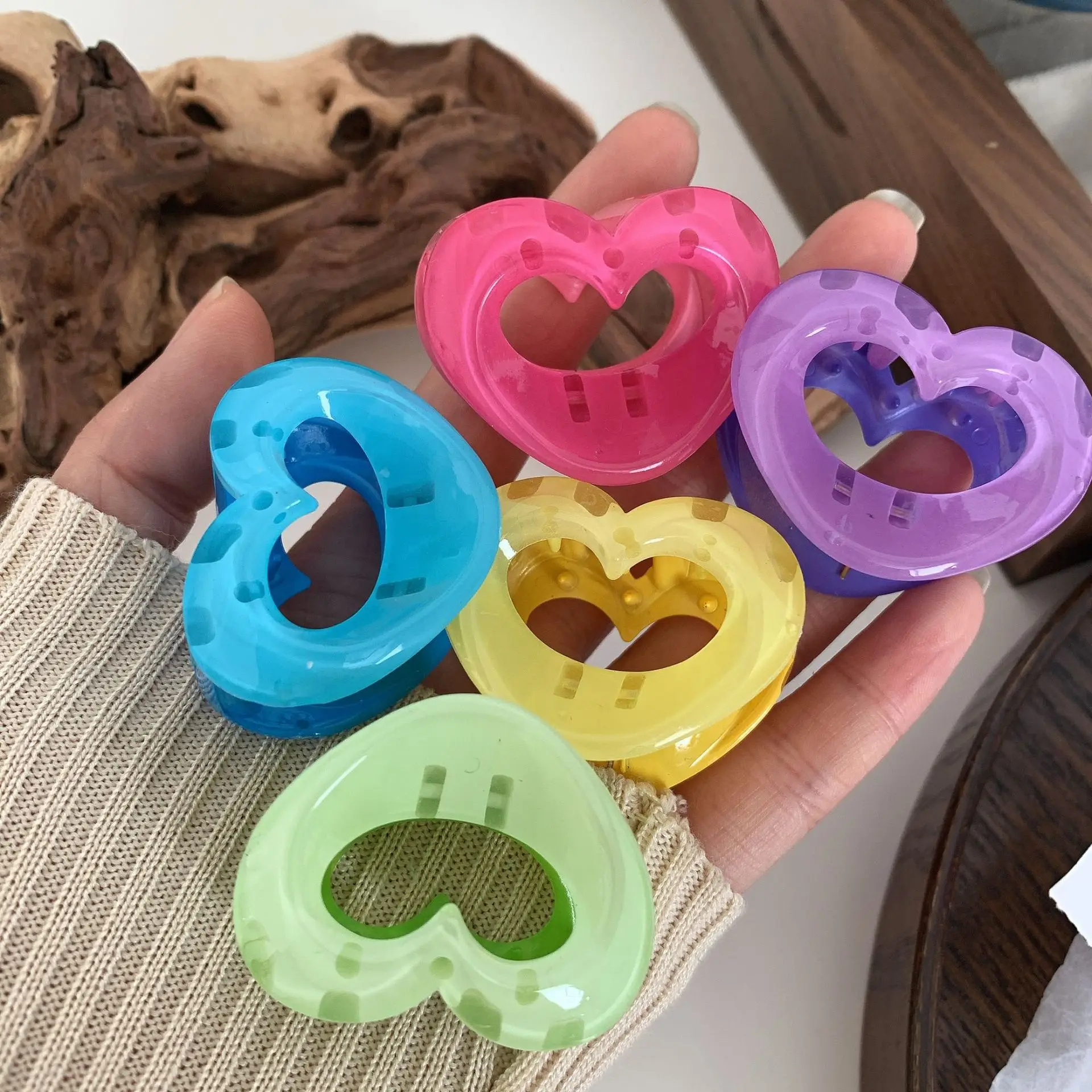 캔디 컬러 하트 헤어 클립 귀여운 하트 플라스틱 작은 상어 클립 헤어 액세서리 한국 패션 스위트 걸 스타일 4cm