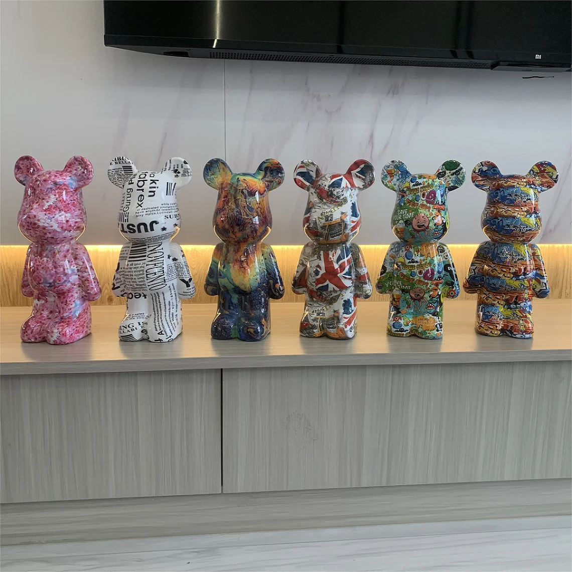 Estatua-de-Bearbrick-de-dibujos-animados-figuritas-ABS-oso-esculturas ...