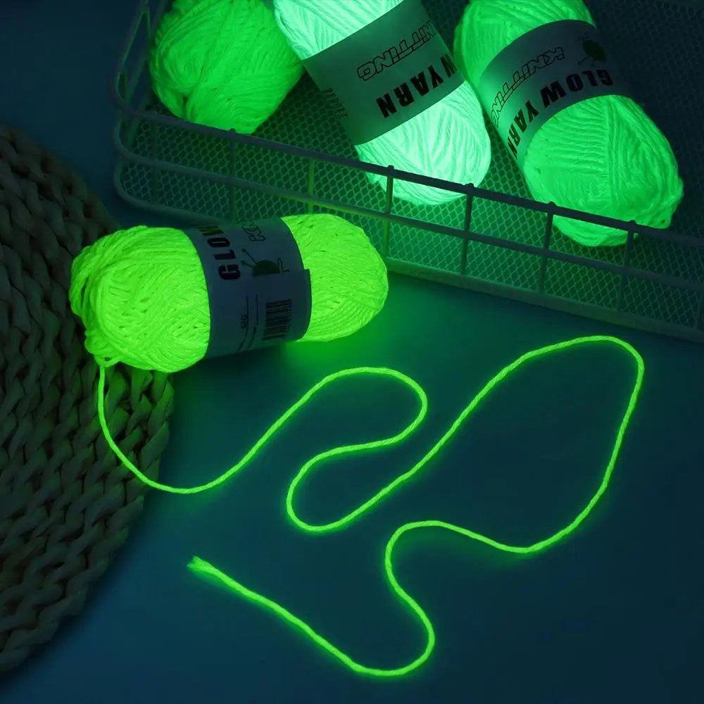 50g-roll-Luminous-Chunky-Yarn-Polyester-Hand-Knitted-Glow-in-the-Dark ...