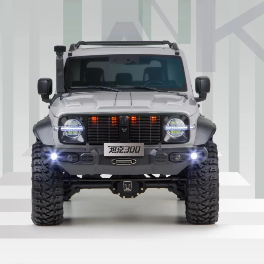 1:8 Tank300 Com Version, Gray Tank 300 Traction Hobby Crawler, RC ...