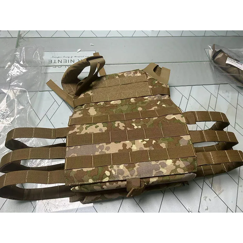 Tactical-vest-in-JPC2-0-Molle-system-camouflage-of-500D-nylon-fabric-Flecktarn-German-Multitarn.jpg