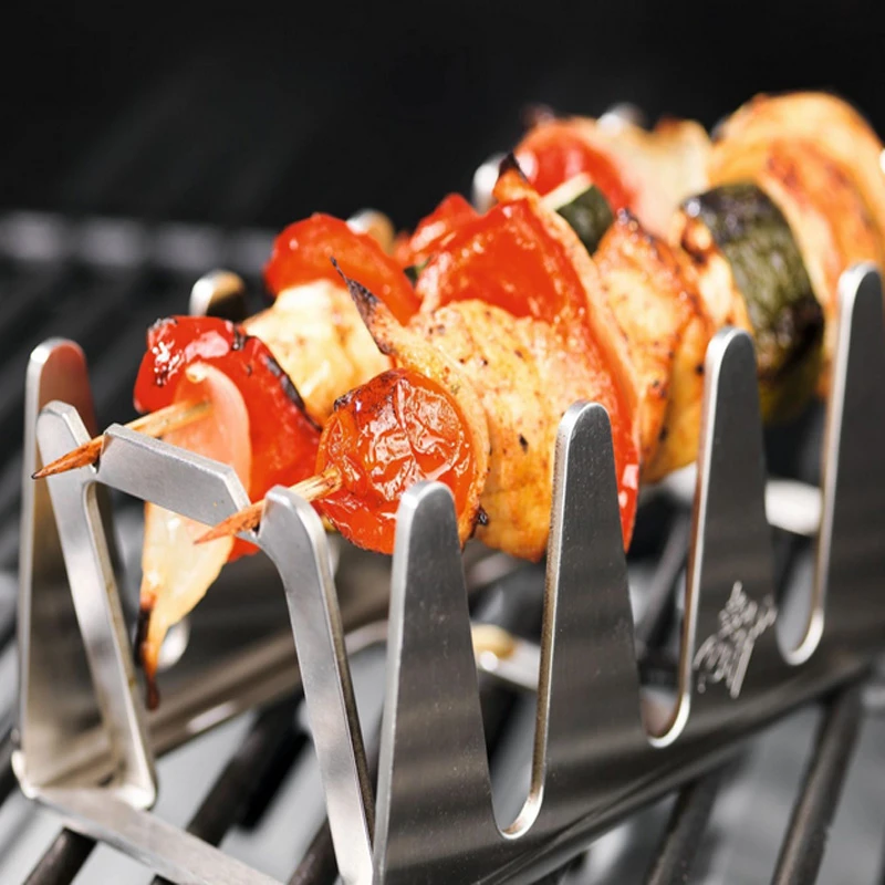 Non stick rib skeleton BBQ chicken legs vertical barbecue grill ...