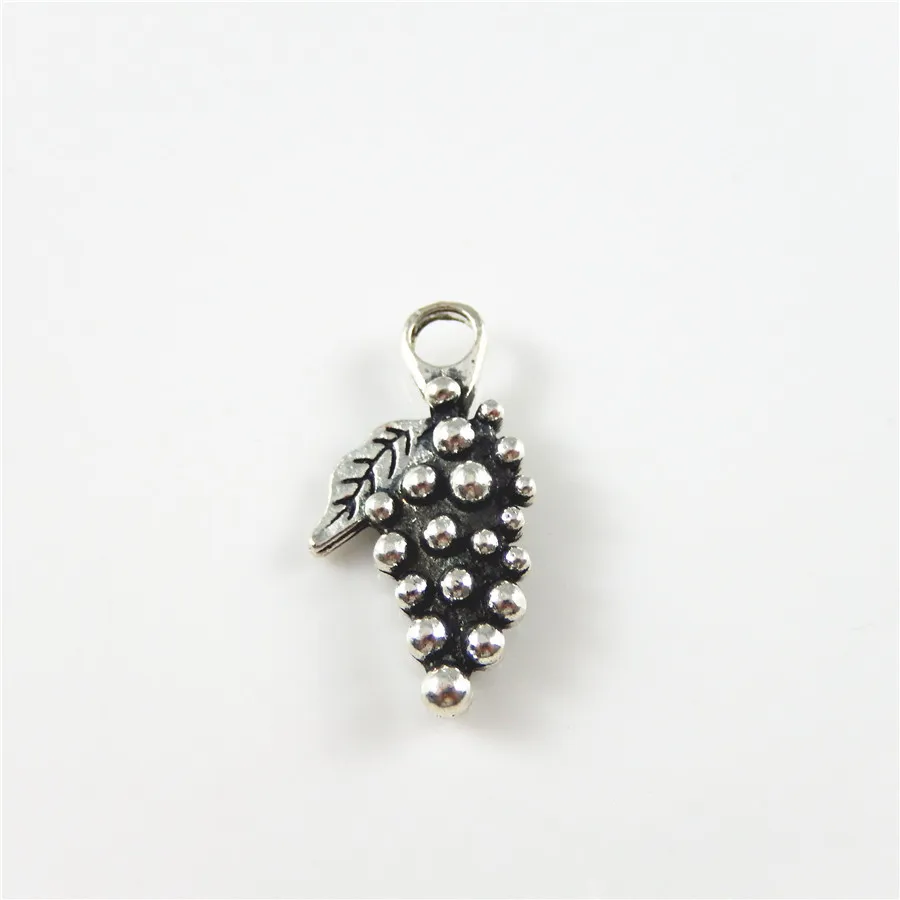 8PCS-Antique-Silver-Color-Grape-Shape-Charms-Zinc-Alloy-Fruit-Pendant ...