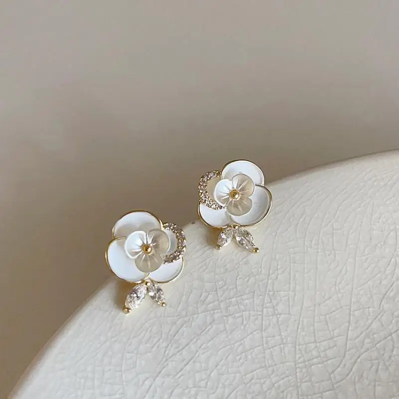 Pendientes-de-tuerca-de-flor-de-concha-de-circ-n-de-temperamento-Simple ...