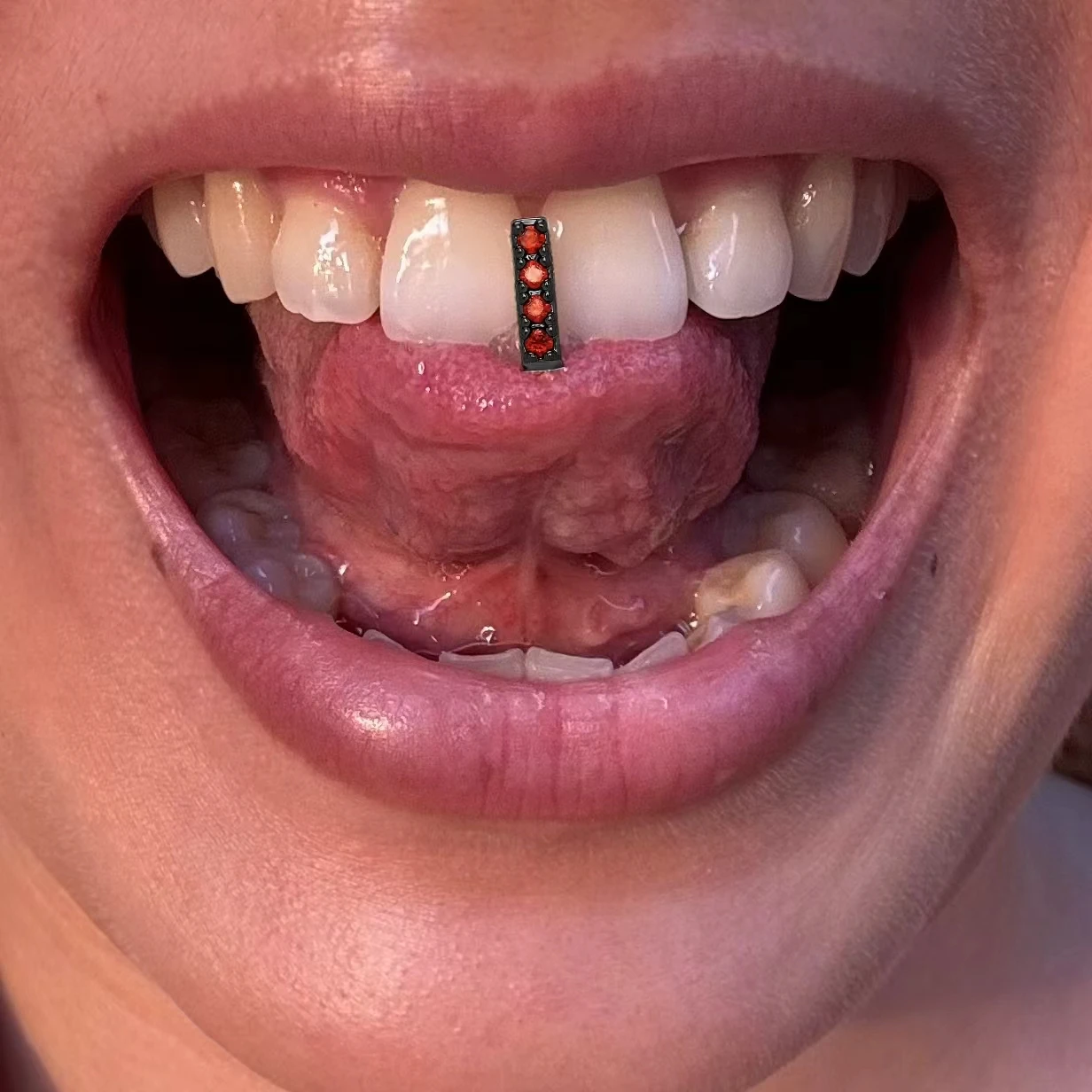 RACHELZ-Gothic-Vertical-Bar-Heart-Red-Zircon-Teeth-Grillz-Black-Color ...