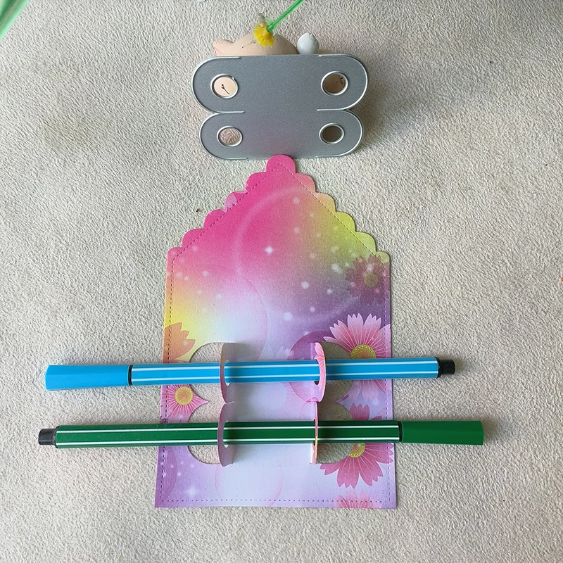 Neue-Popup-Bleistift-Metalls-ch-neiden-Form-Sammelalbum-Dekoration-gepr ...