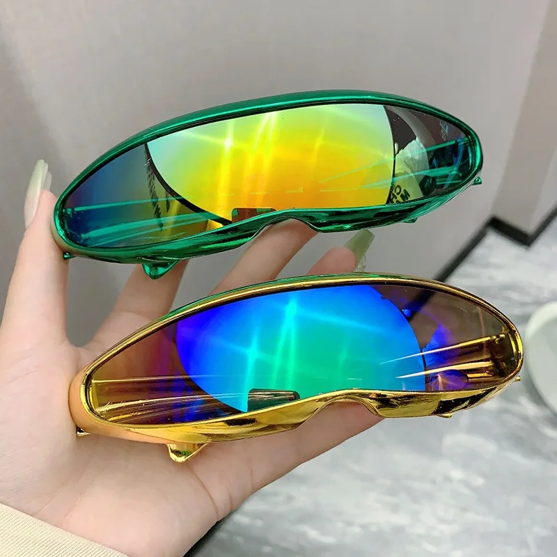 Futuristic One-piece Mirror Personalized Electroplated Sunglasses Women ...