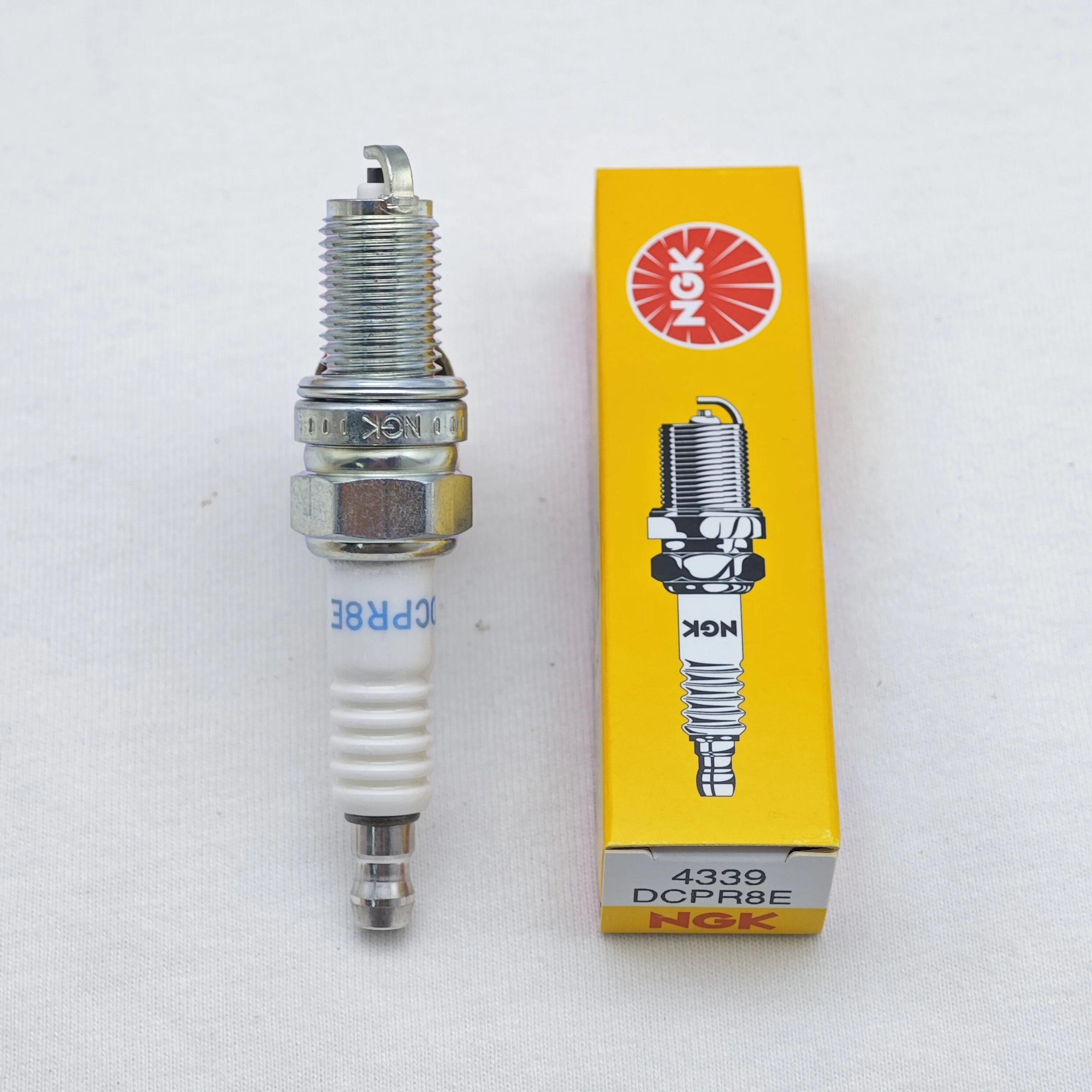 1pcs-Original-NGK-Spark-Plug-DCPR8E-4339-For-Bombardier-260-Ducati-696 ...
