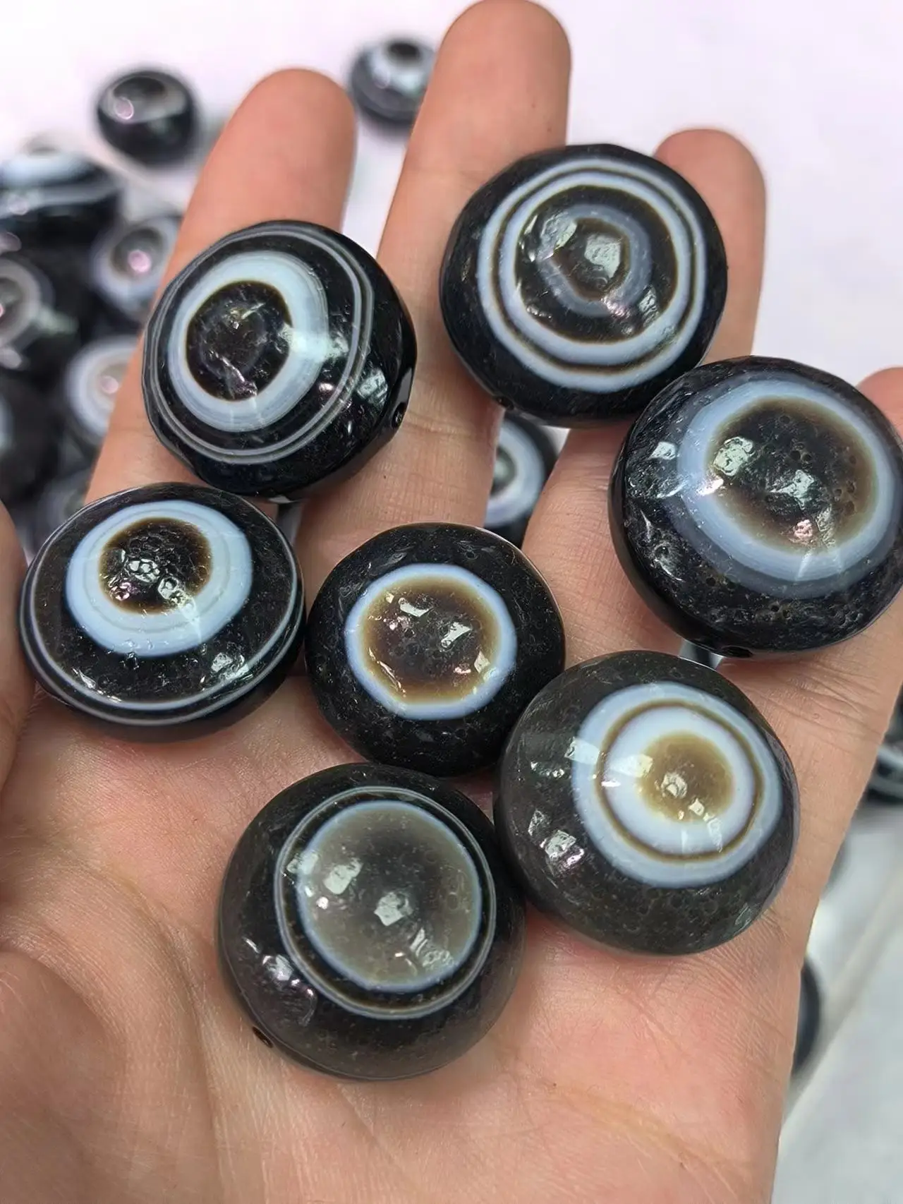 1pcs-lot-natural-old-agate-sheep-plate-beads-mysterious-Black-and-white ...