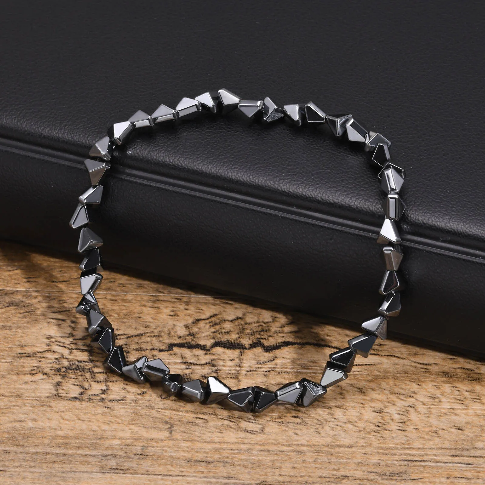 Black Triangle Beads Bracelets for Men Women Stretch Unisex Gallstone ...