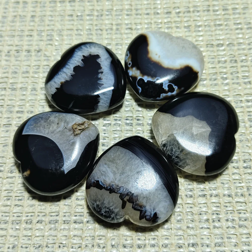 2pcs-Black-Agate-Crystal-Natural-Geode-Shaped-Heart-Palm-Polishing ...