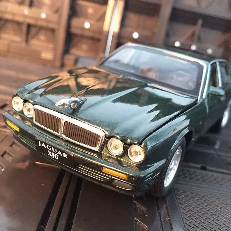 1-32-Jaguars-XJ6-Alloy-Car-Model-Diecast-Toy-Vehicles-Metal-Car-Model ...