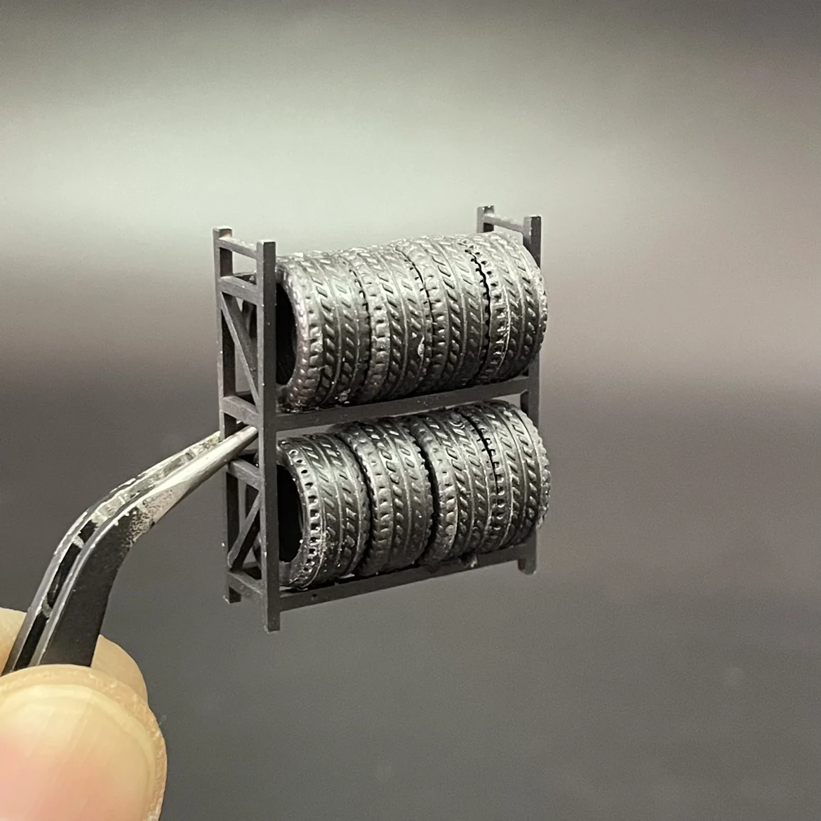 1-64-Scale-Tire-Rack-Garage-Scene-Auto-Repair-Accessories-Miniature ...