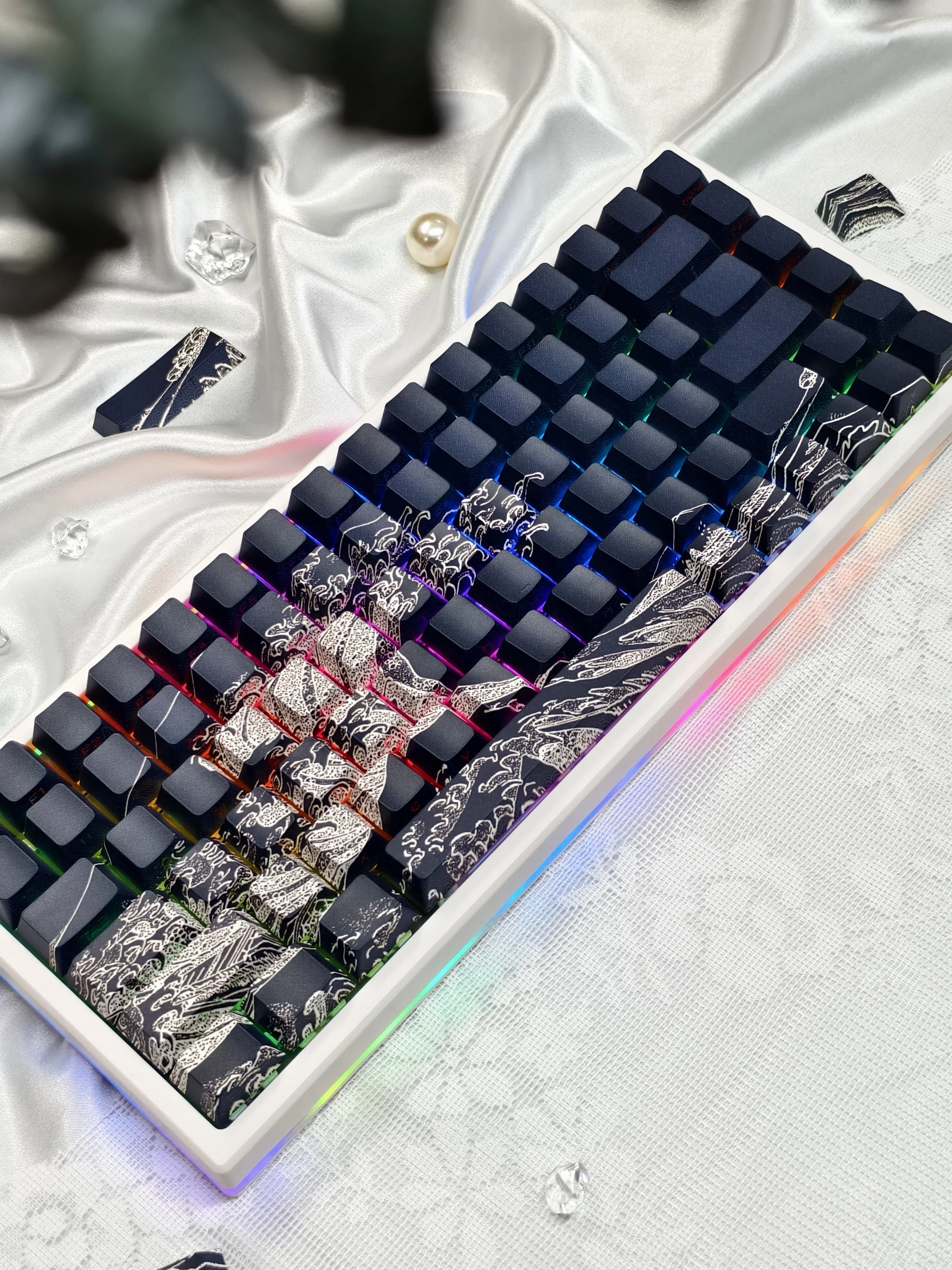 125-Keys-Side-Printed-Shine-Through-Keycaps-Cherry-Profile-Black-Sea ...