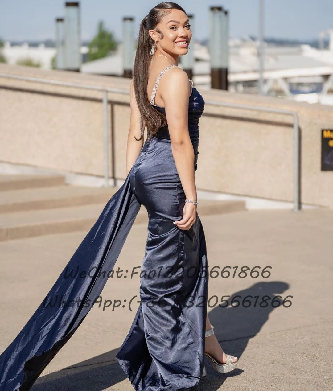 Shining Sequin Long Bridesmaid Dresses Black Mermaid Scoop Neck Pleat ...