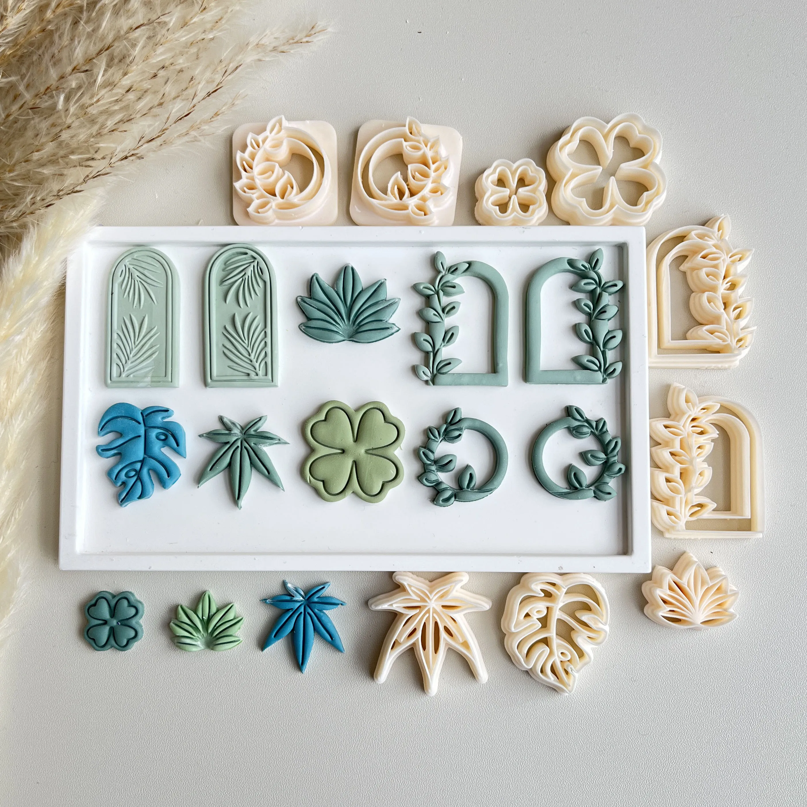 Tropical-Rainforest-Plant-Series-Monstera-Clover-Leaf-Treeline-Shape ...