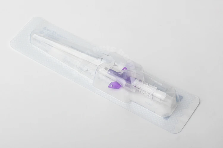 Disposable Butterfly Type IV Cannula Intravenous Injection Catheter ...