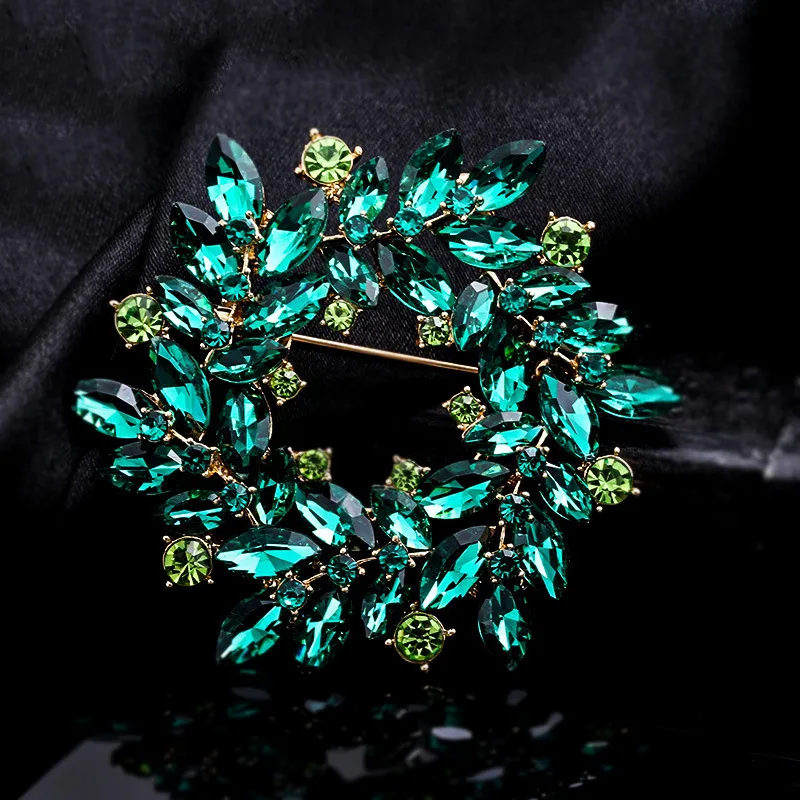 New Large Size Crystal Wreath Brooch Female Atmosphere Alloy Corsage ...