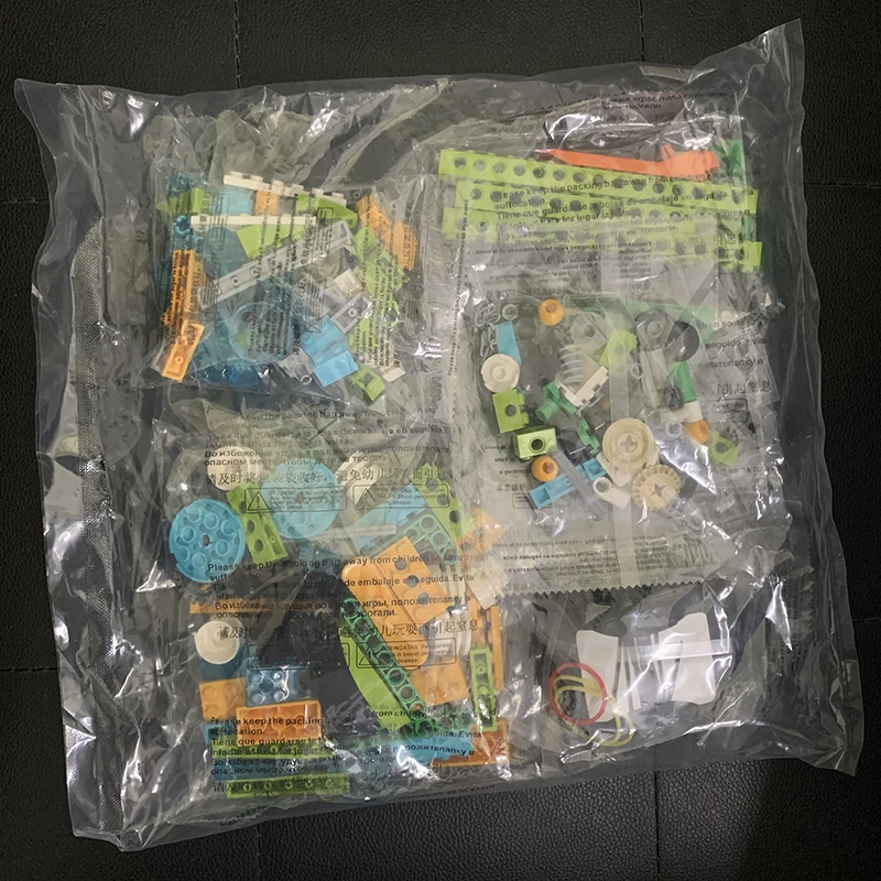 NEW-High-Tech-Parts-WeDo-2-0-Robotics-Construction-Set-Building-Blocks ...