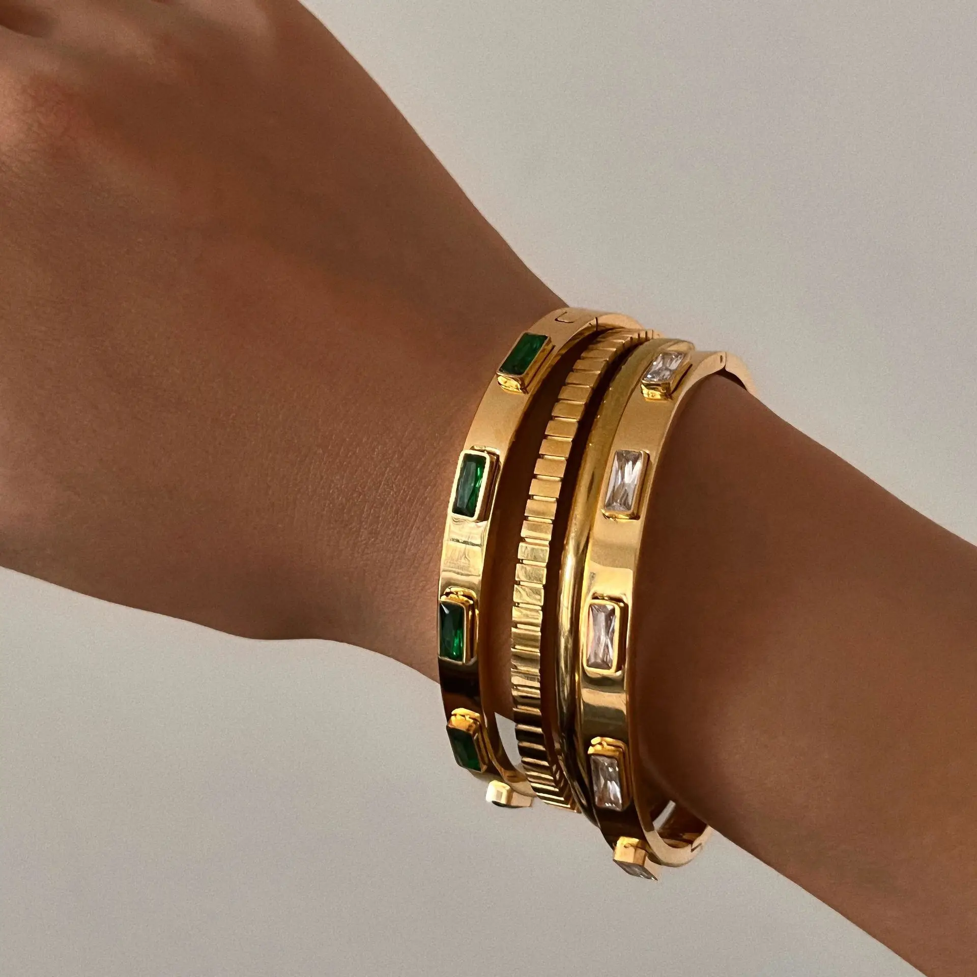 Trendy Round Circular Cuff Bangle Bracelets For Women Elegant Green ...