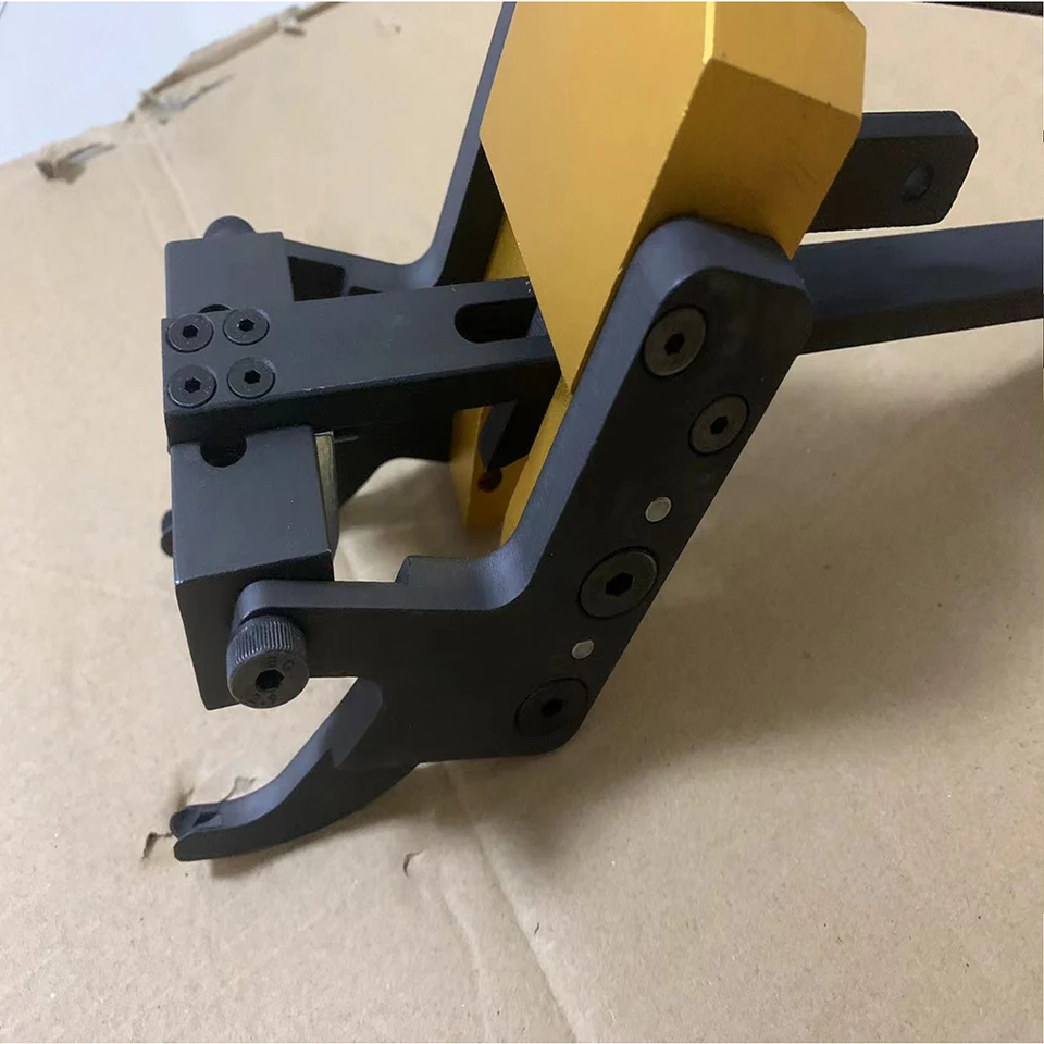 Valve Keeper Remover Installer Tool MaXpeedingrods Valve Spring Tool ...