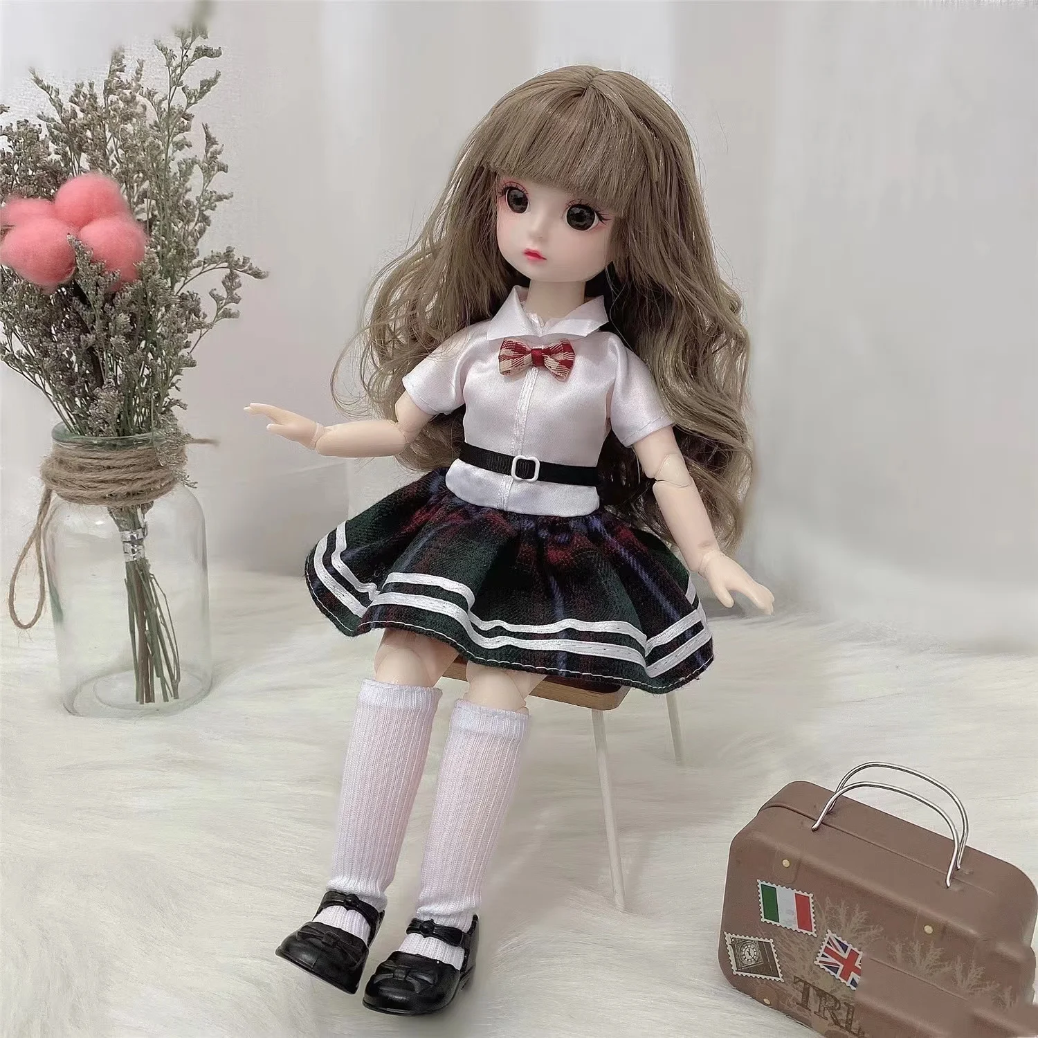 1-6-BJD-Doll-30CM-Multiple-Movable-Joints-With-Facial-Madeup-Fashion-Clothes-High-Quality-Girl.jpg