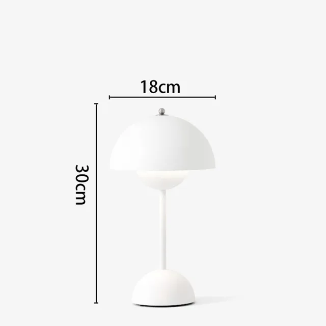 Nordic Table Lamp - Made Minimal