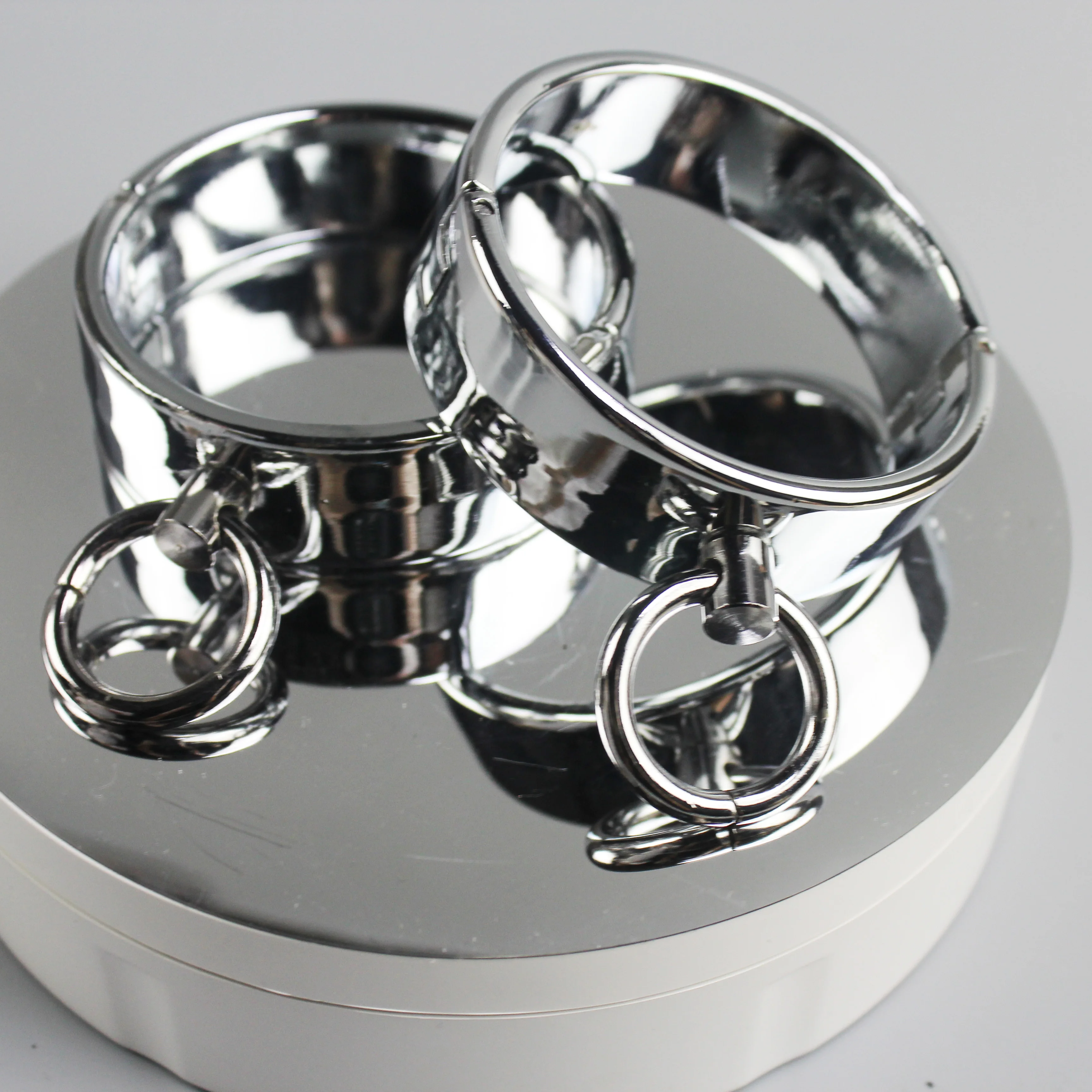 Metal-Steel-Male-Wrist-Circle-Handcuffs-Ankle-Shackles-Neck-Collar ...