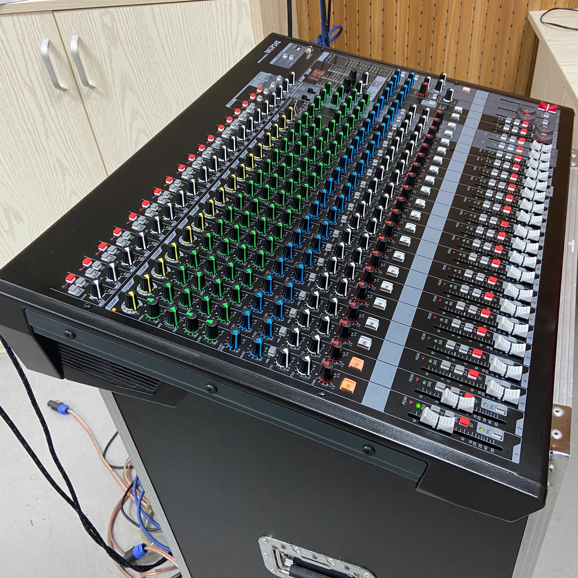 MGP24X 24-Channel Premium Mixing Console Stage Professional