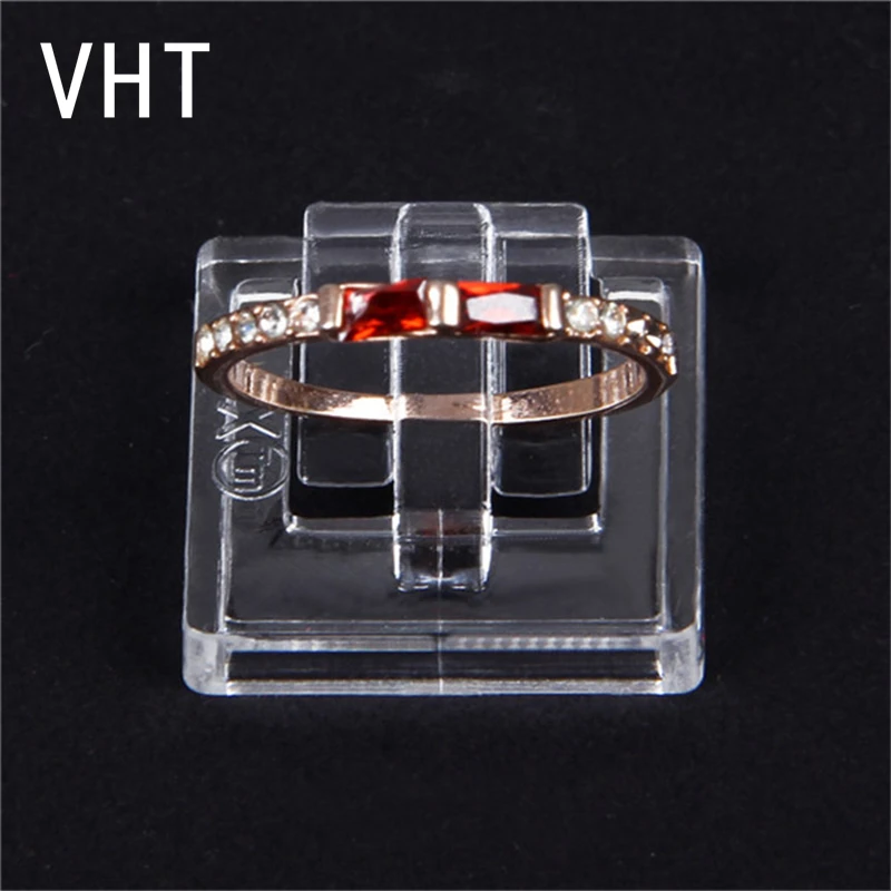 Wholesale-Clear-Plastic-Ring-Clip-Ring-Display-Props-Jewelry-Shelf ...
