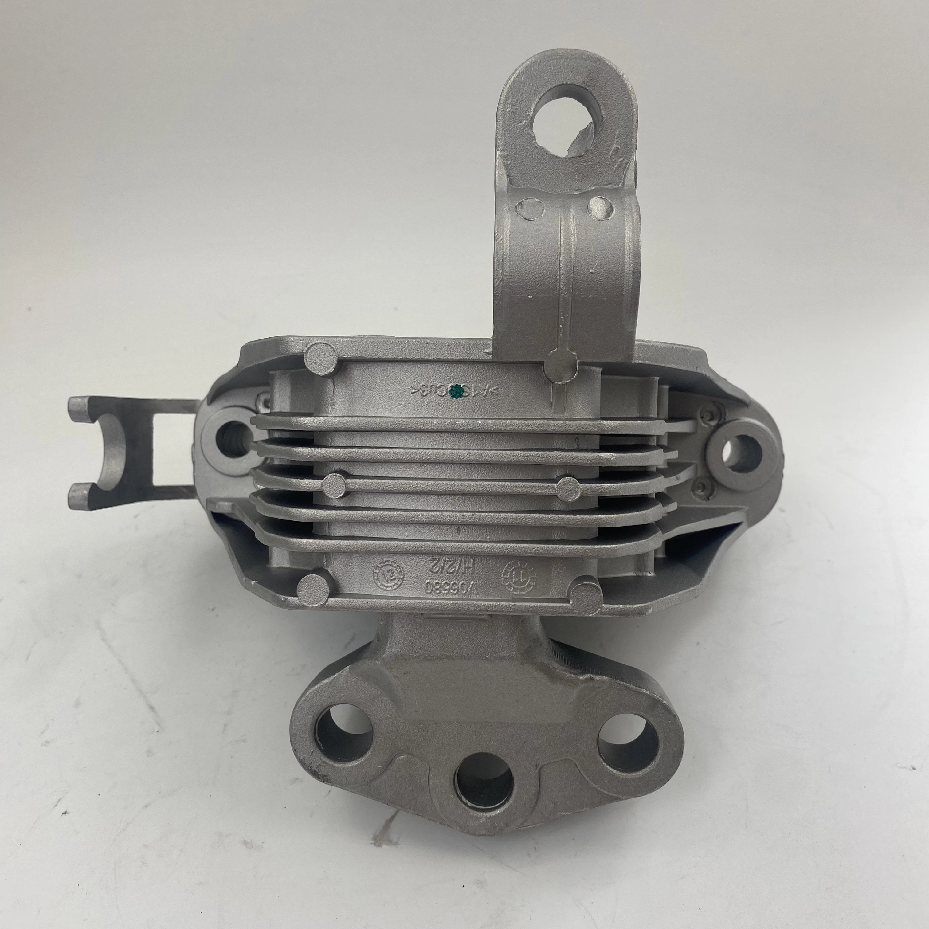 Auto-Parts-Engine-Mounting-Strut-Right-Upper-Mount-13294212-13248475 ...