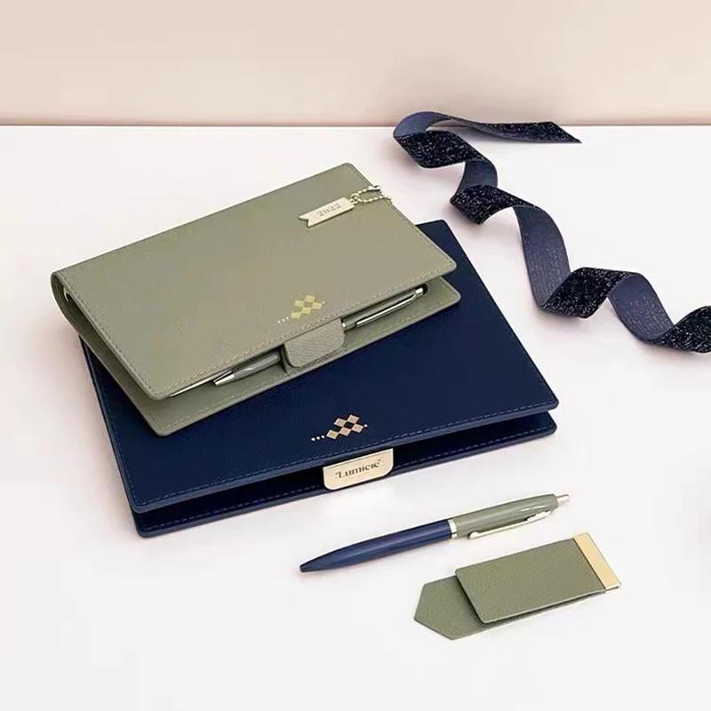 A5 A6 PU Leather Binder Notebook Set With metal hangtag Bookmarks Pen ...