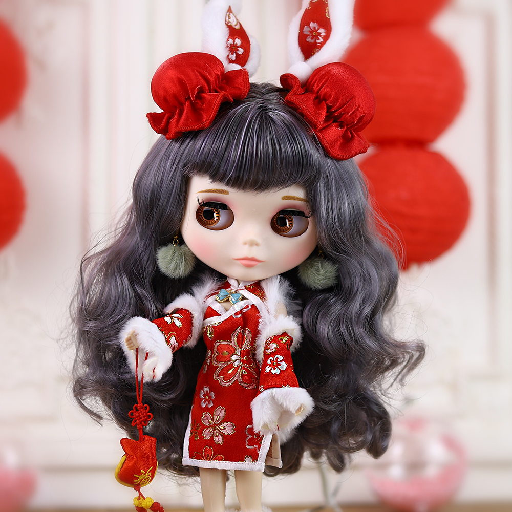 Neo Blythe Doll with Silver Hair, White Skin, Matte Cute Face & Custom ...