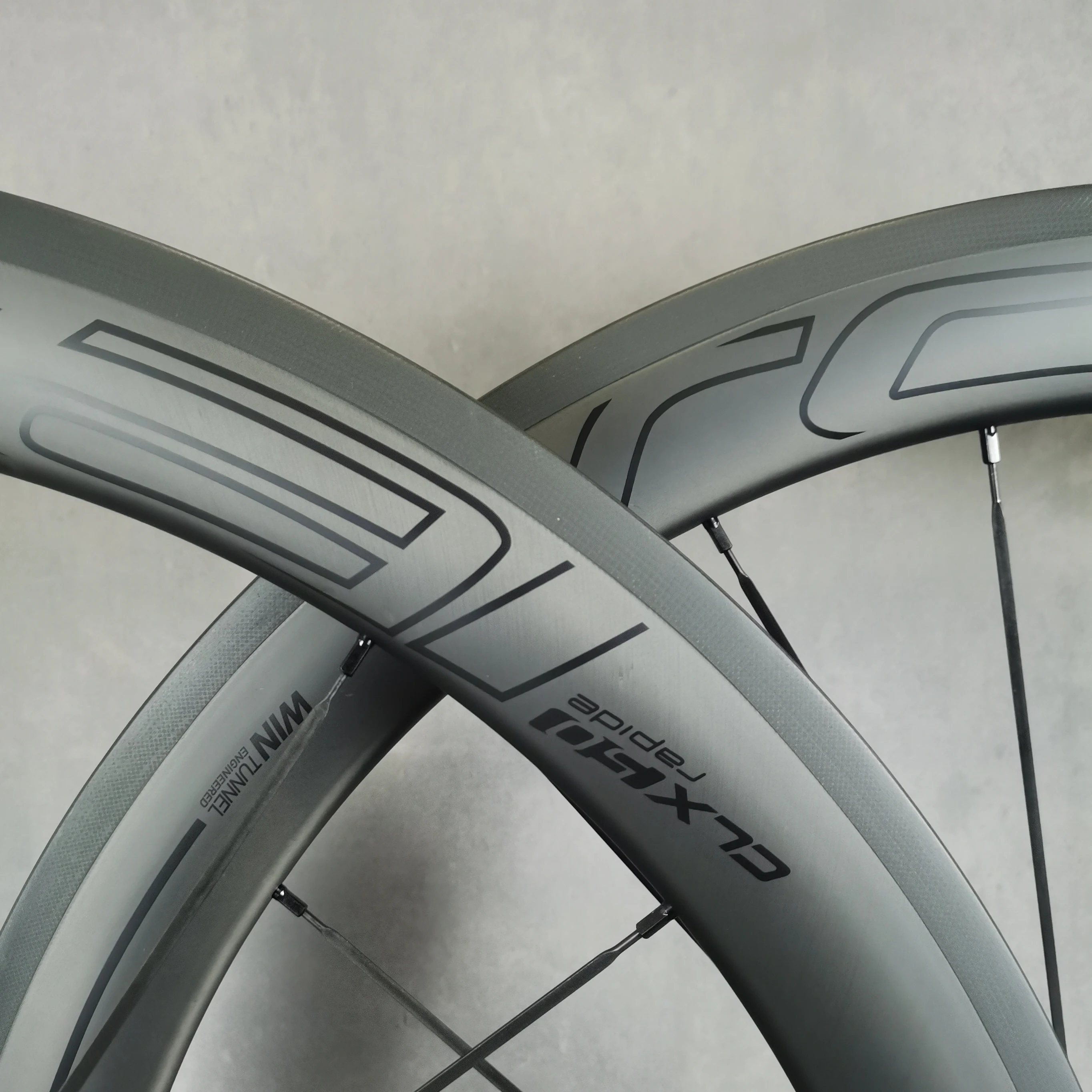 Ruote-in-carbonio-700C-38-50-60mm-profondit-25mm-larghezza-V-freno-bici ...
