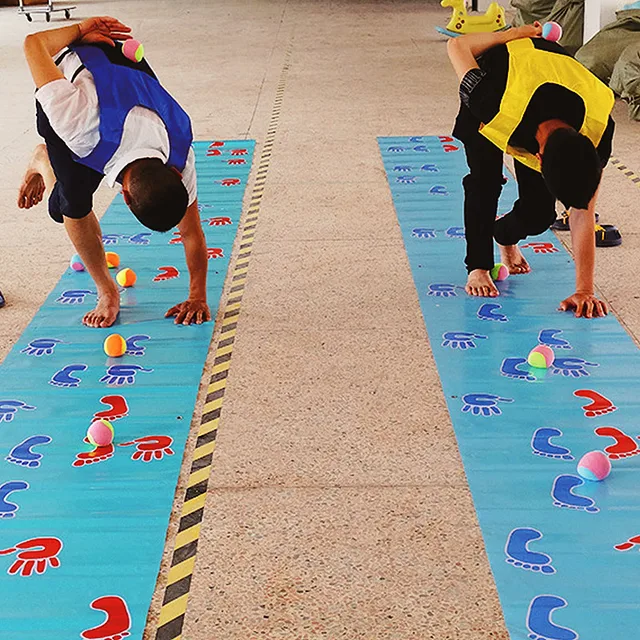 Spot-it Game Hands And Feet Play Mat Mat Mat Spot Plate Markers Feet ...