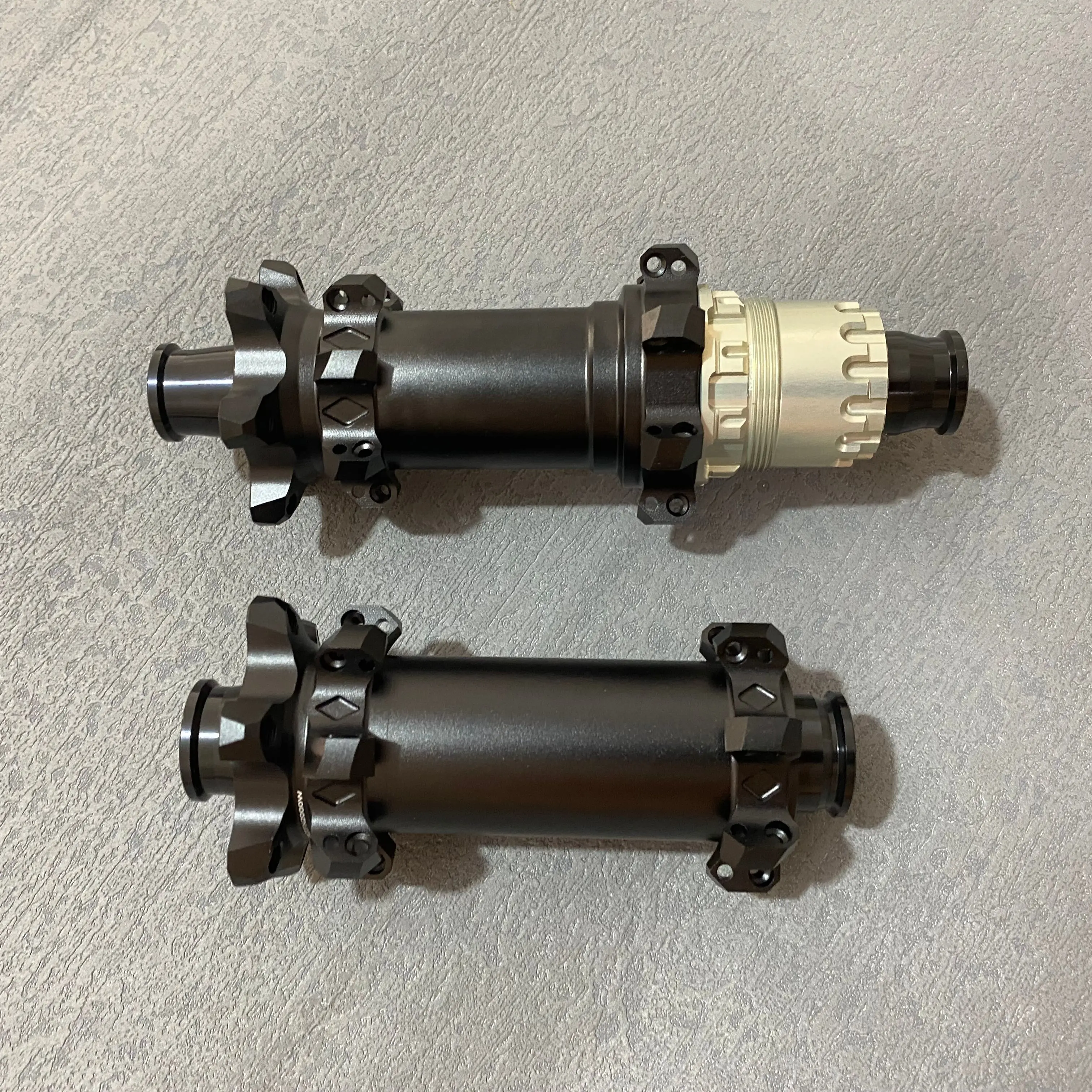 DM007-Super-Light-Ratchet-System-BOOST-MTB-28-28H-6-bolt-straight-pull ...