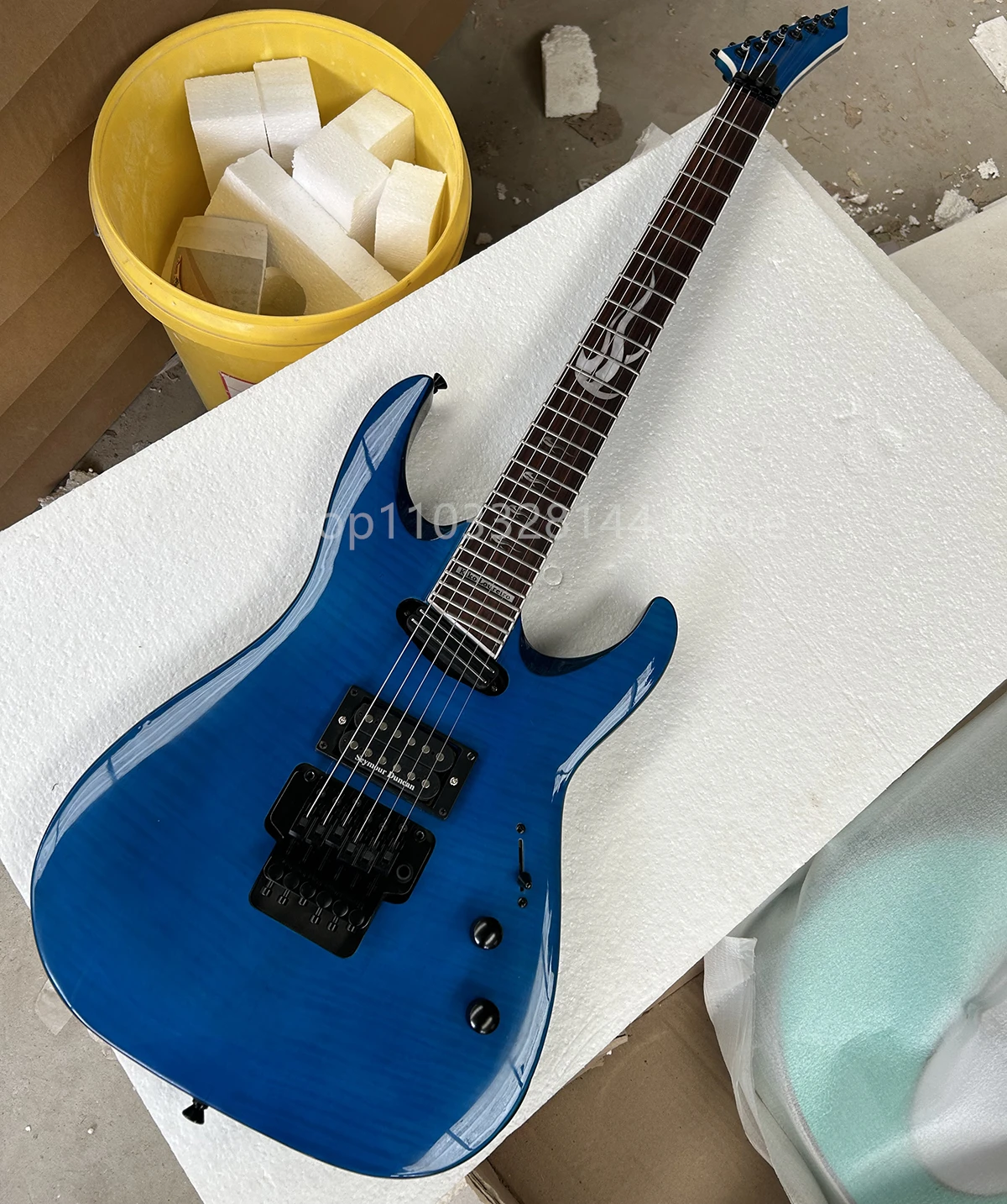 Factory-Blue-6-Strings-Electric-Guitar-Flame-Maple-Veneer-Neck-Through ...