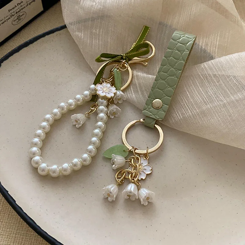 Fresh And Elegant Bell Orchid Keychain Women's Green Gentle Imitation ...