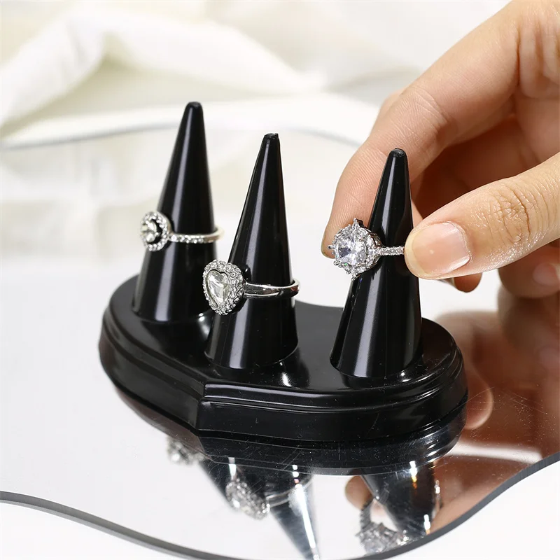 Black-Fashion-Popular-Mini-Acrylic-Three-Finger-Ring-Display-Plastic ...