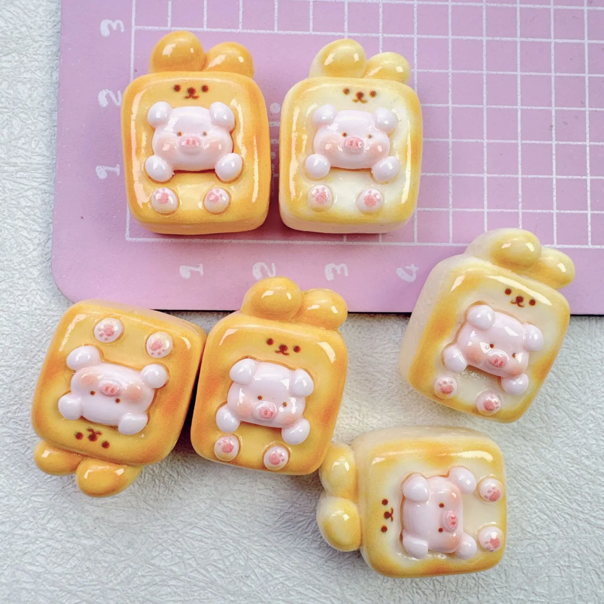 5pcs-Glossy-Cartoon-Bread-Pig-DIY-Resin-Flatback-Cabochons-Accessories ...