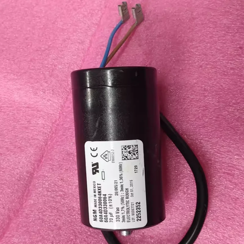 USA-NGM-70uF-330VAC-330V-compressor-start-capacitor-60A4D330064NXET.png