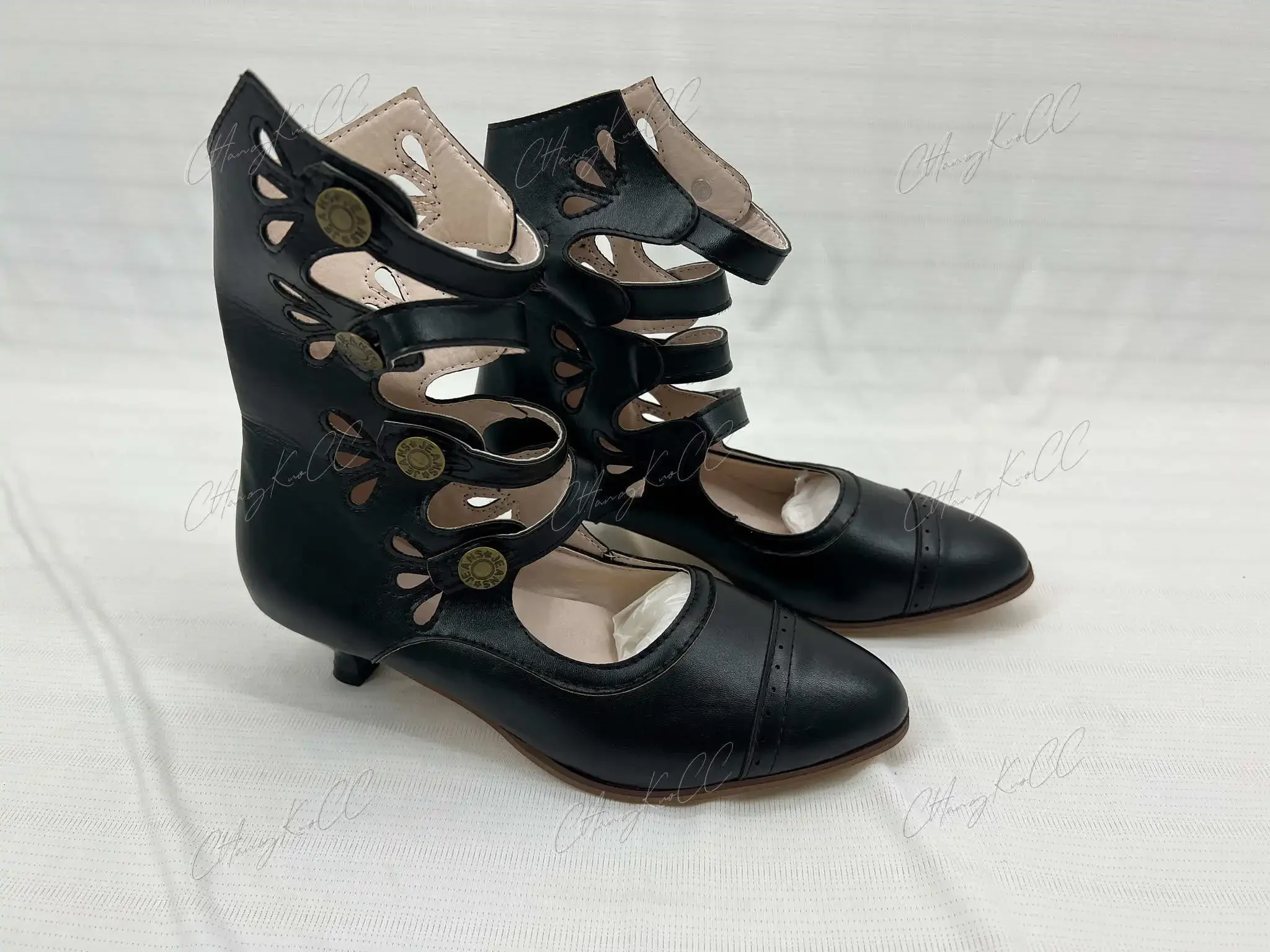 Medieval Style Women PULeather Shoes High Heels National Style Carved ...
