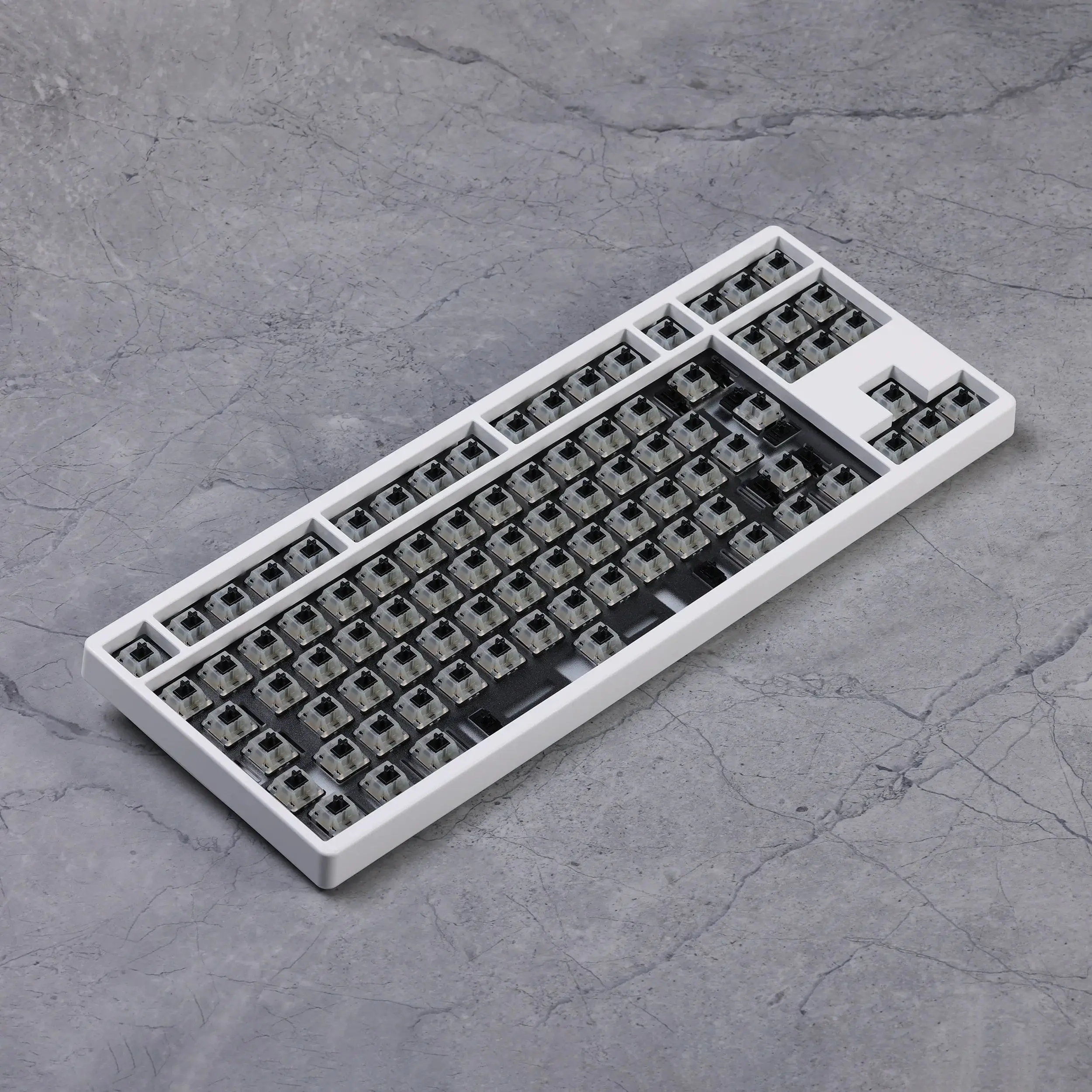 KBDfans-Tiger-Lite-ISO-Mechanical-Keyboard-Kit-without-switches.jpg